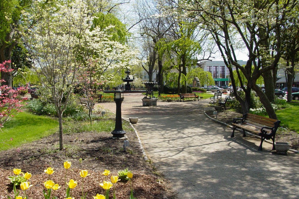 Fountain Square Park - Parks & Recreation - Bowling Green, Kentucky ...